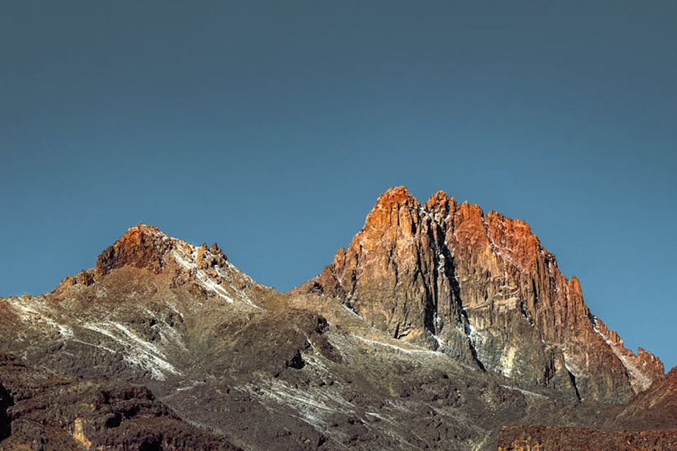 Mount Kenya Hiking & Wildlife | Meteor Adventures Ltd